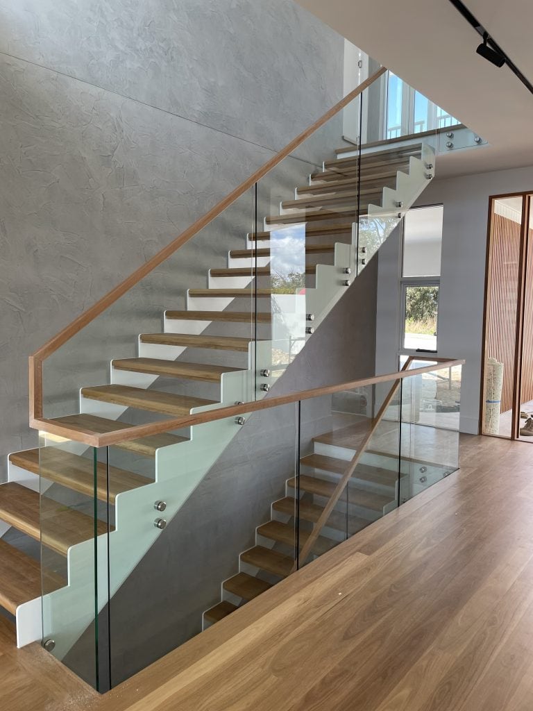 Toughened Safety Glass Services in Kings Beach, 4551